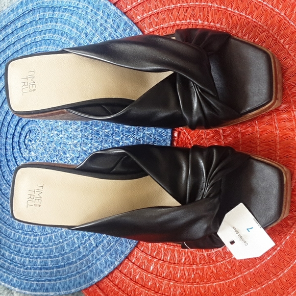 Time and Tru | Shoes | Time And Tru Twistknot Front Strap Cork Wedge ...